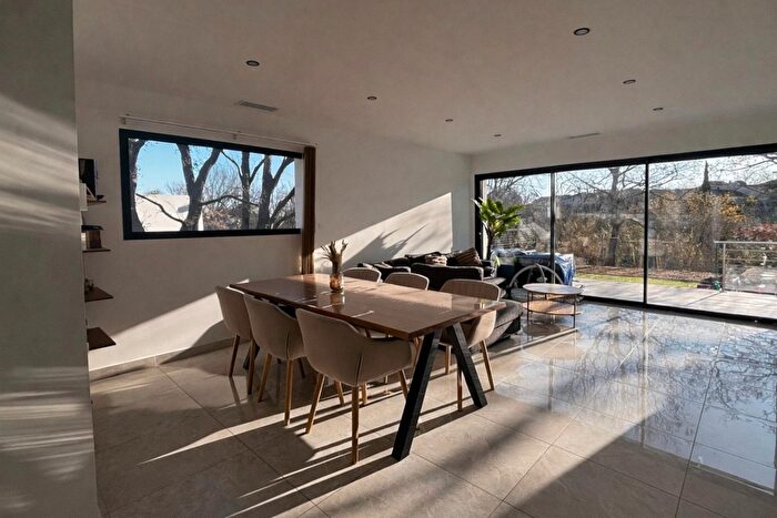 Maison à vendre - Thuir - 5 pièces - 4 chambres