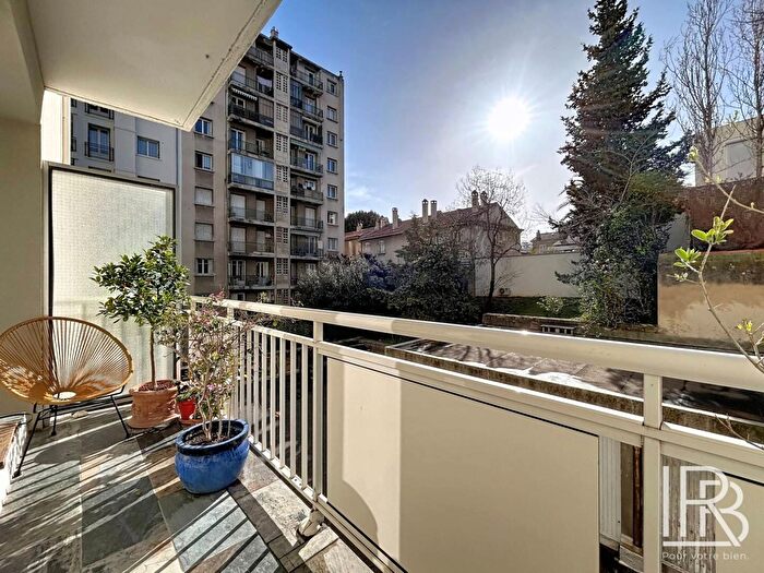 Appartement à louer - Périer, Marseille ème - 4 pièces - 3 chambres