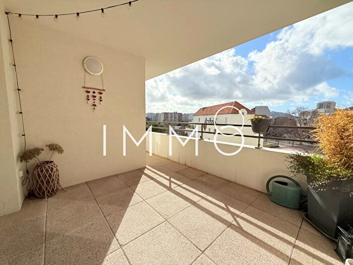 Appartement à louer - Le Rouet, Marseille ème arrondissement - 3 pièces - 2 chambres