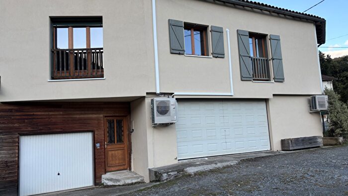 Appartement à louer - Aspet - 4 pièces - 3 chambres