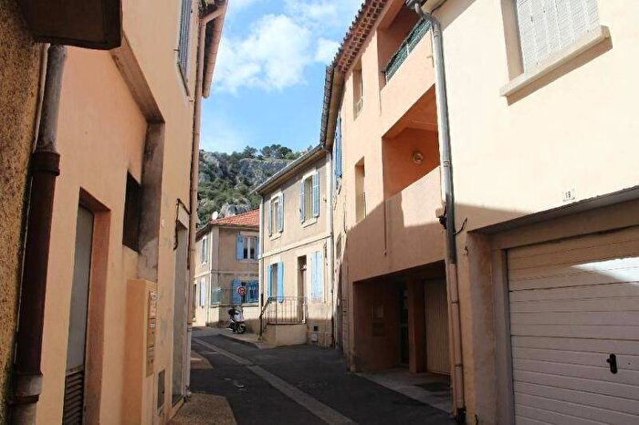 Appartement à louer - Centre Ville, Cavaillon - 2 pièces - 1 chambre