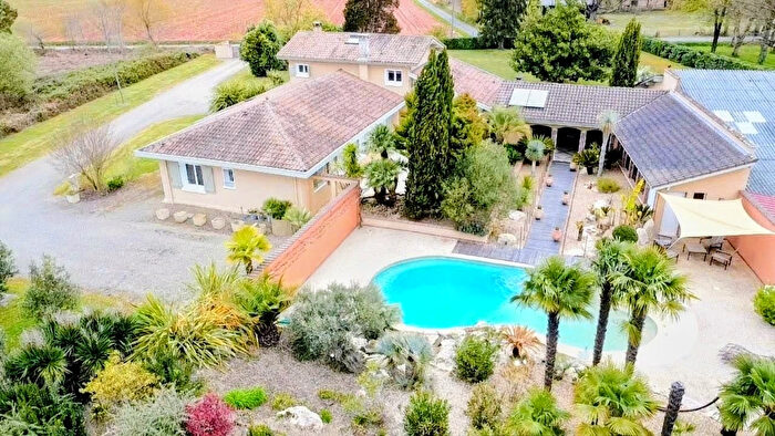 Maison à vendre - Saint-Sever - 10 pièces - 6 chambres