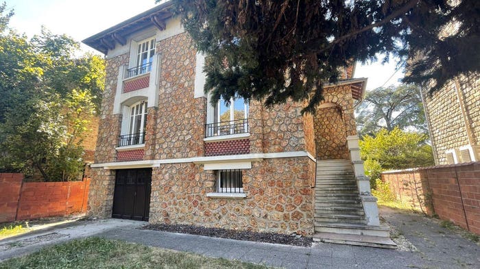 Maison 5 pièces à louer à Residentiel-Barre d'Ormesson, Enghien-les-Bains