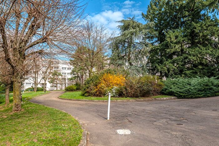 Appartement à vendre - Sainte-Foy-lès-Lyon, La Plaine, Chantegrillet - 4 pièces - 3 chambres