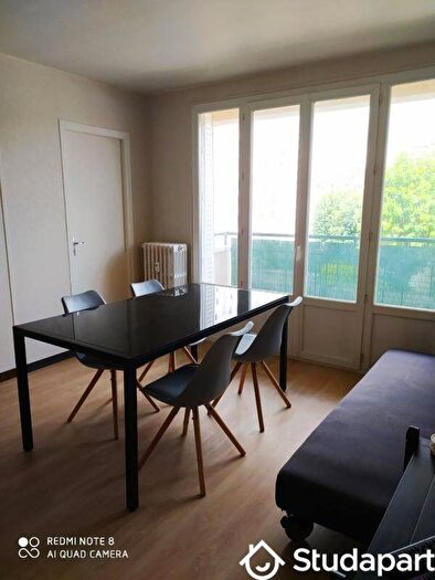 Appartement à louer - Troyes - 1 pièce - 4 chambres