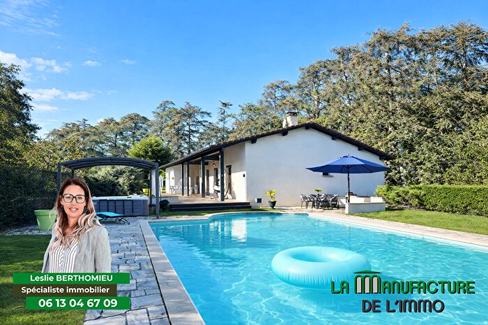 Maison à vendre - Saint-Bonnet-les-Oules - 5 pièces - 4 chambres