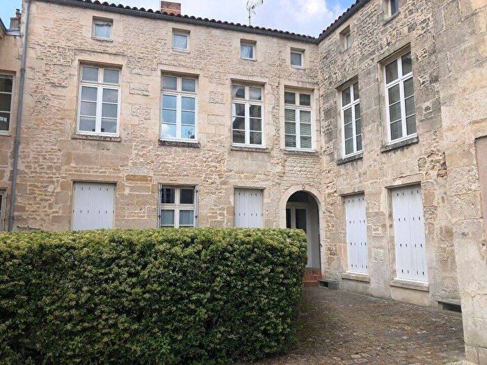 Centre Ville, Niort - Appartement 1 pièce à louer