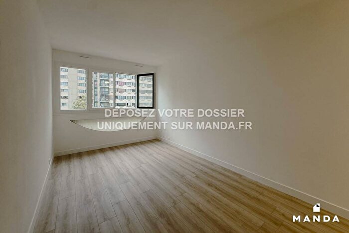 Appartement à louer - Grigny -Square Surcouf - 1 pièce