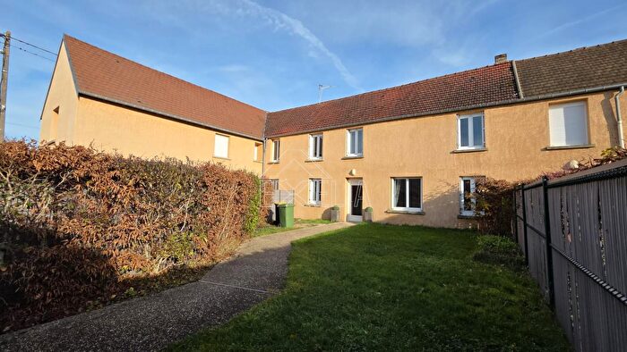 Maison 6 pièces à Longnes, à vendre