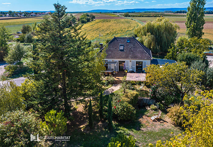 Maison 7 pièces à Combertault, à vendre