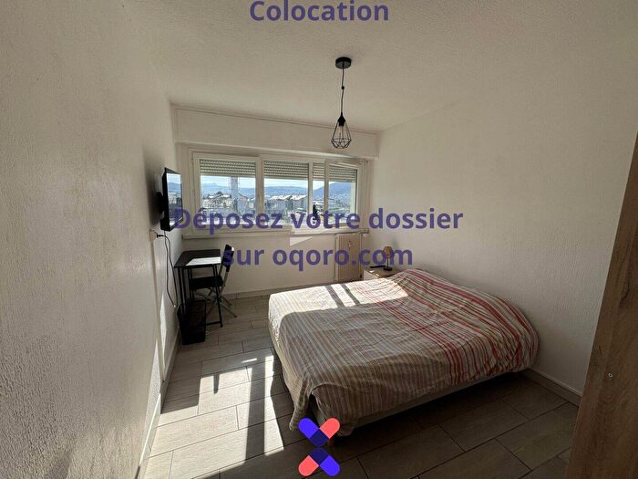 Appartement à louer - Beulet-Ile de France, Annemasse - 6 pièces - 5 chambres