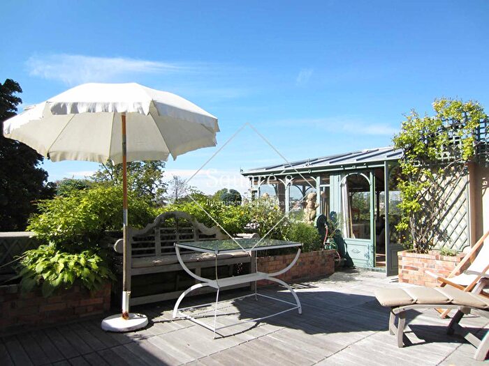 Appartement 8 pièces à Paris 17ème, Porte de Clichy, à vendre