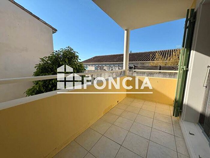 Vinassan : Appartement 3 pièces à louer