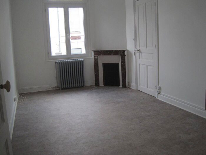 Centre Ville, Saint-Quentin - Appartement 3 pièces à louer