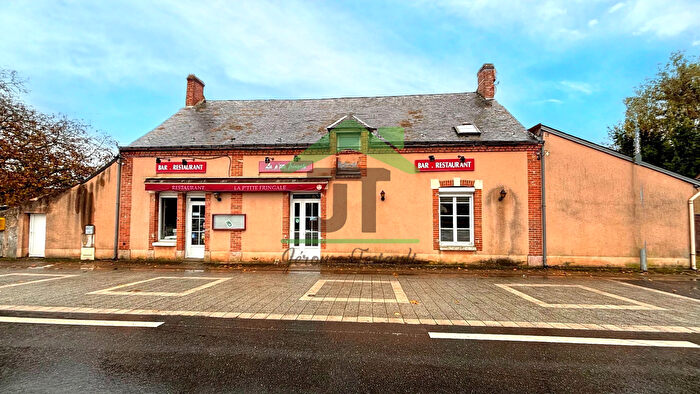Maison à vendre - La Chapelle-du-Noyer - 8 pièces - 4 chambres
