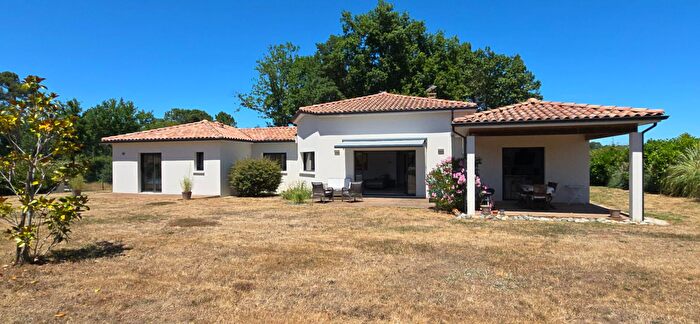 Marsac-sur-l'Isle : Maison 6 pièces à vendre