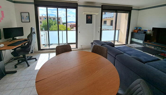 Appartement à vendre - Frontignan, La Ville - 3 pièces - 2 chambres