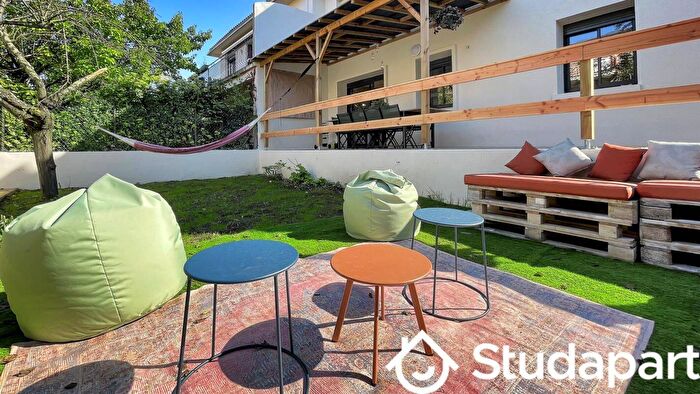 Saint-Cyprien, Toulouse : Appartement 1 pièce à louer