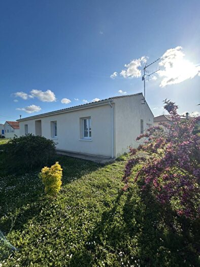 Maison à louer - Thénac - 3 pièces - 2 chambres