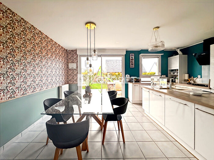 Maison à vendre - Guînes - 6 pièces - 5 chambres