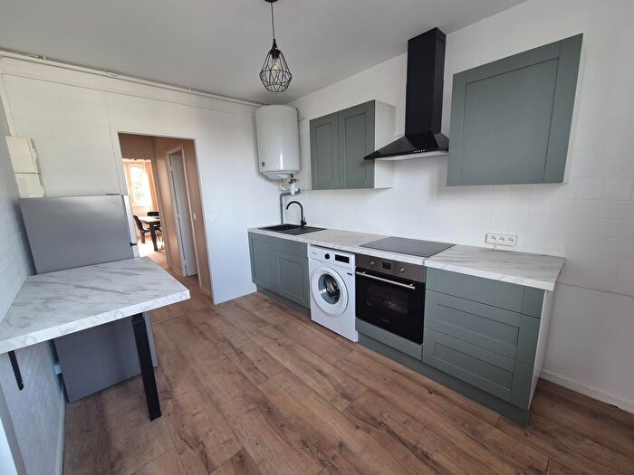 Appartement à louer - Saint-Étienne, La Métare, Le Portail Rouge, Fauriel, Villeboeuf - 4 pièces - 3 chambres