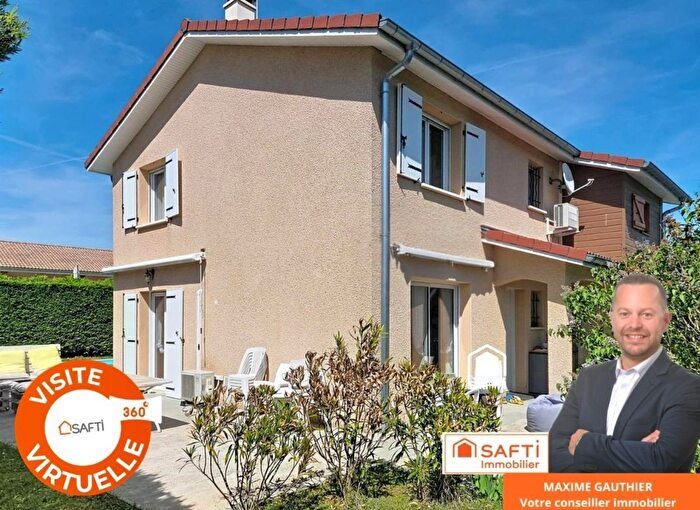Maison 6 pièces à vendre à Meyrié