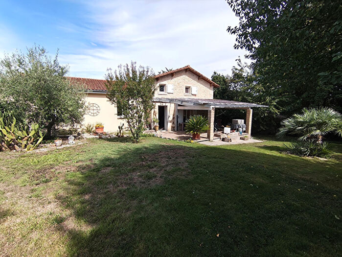 Maison à vendre - Vouillé - 7 pièces - 3 chambres