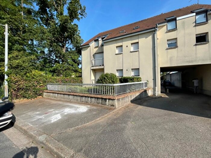 Appartement à louer - Les Mureaux, Nouvelle France - 1 pièce