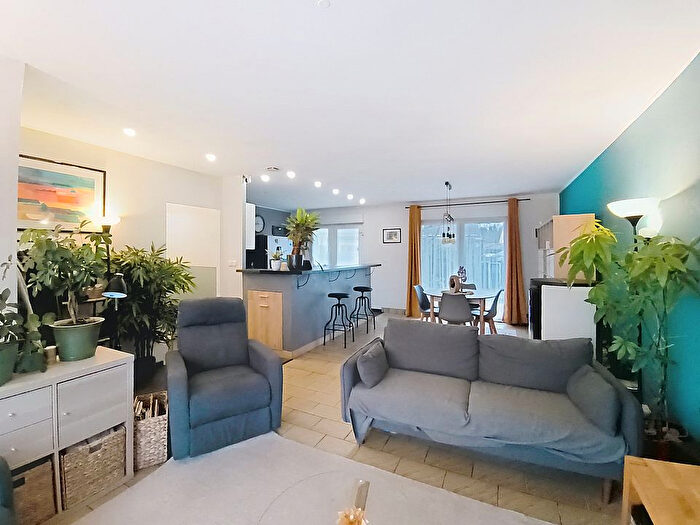 Maison à vendre - Escaudain - 6 pièces - 3 chambres