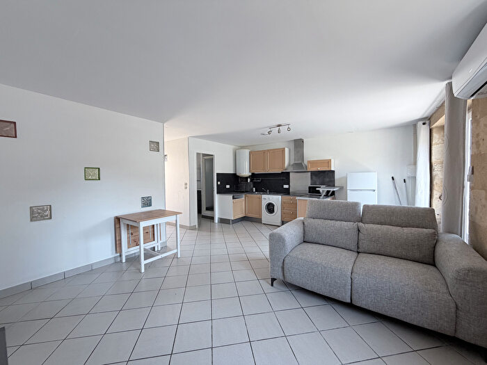 Maison 1 pièce à louer à Landiras