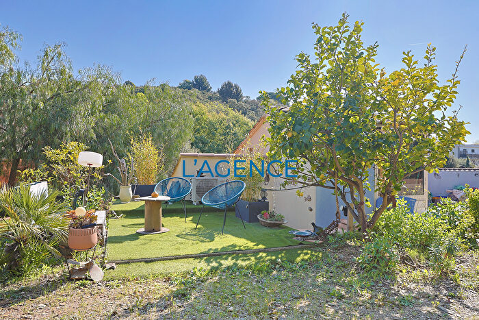 Hyères, Pyanet : Maison 6 pièces à vendre