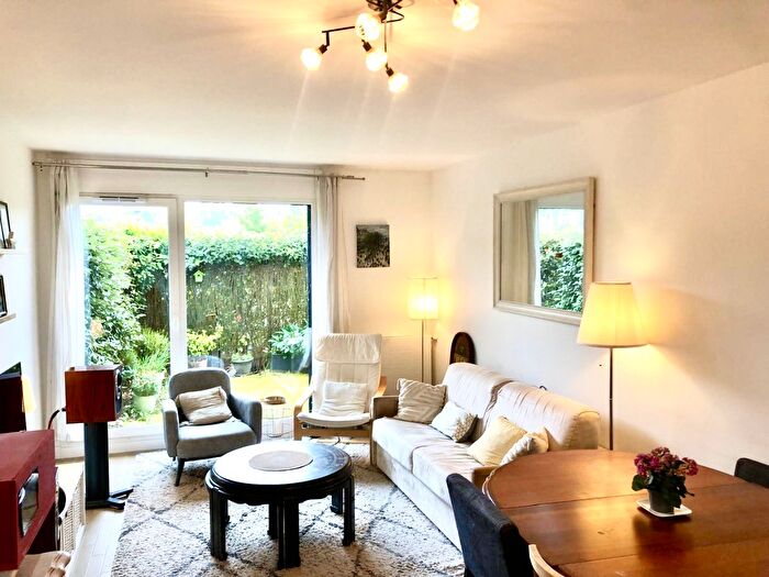 Appartement à vendre - Noisy-le-Roi - 4 pièces - 3 chambres