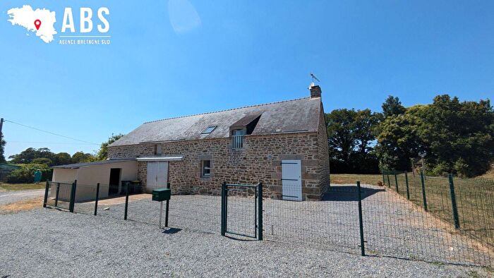 Maison à louer - Marzan - 4 pièces - 3 chambres