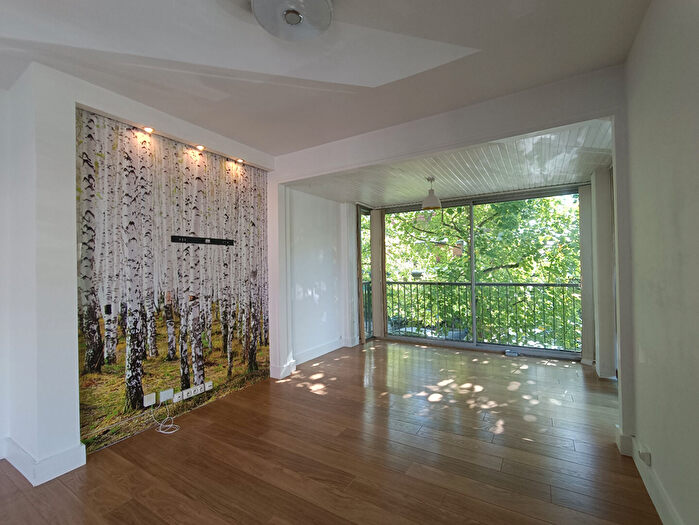 Appartement à louer - Fontenay-le-Fleury, Plaine - 4 pièces - 3 chambres