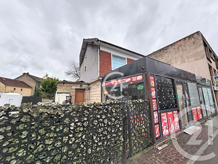 Maison à vendre - Bobigny, Centre-ville - 5 pièces - 3 chambres