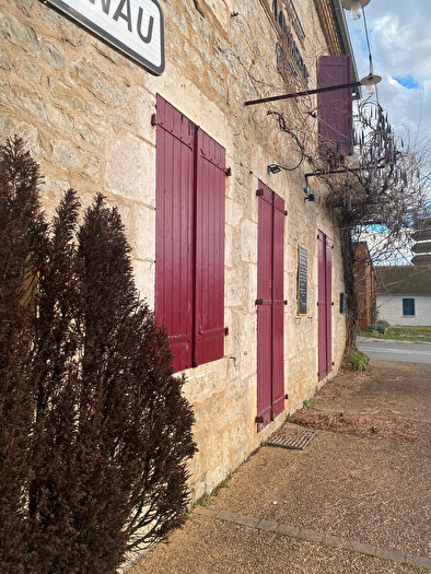 Maison 10 pièces à Lavergne, à vendre