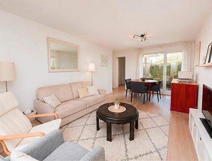 Appartement 4 pièces à Noisy-le-Roi, à vendre