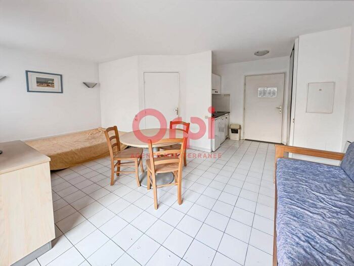 Appartement à louer - Boulouris, Saint-Raphaël - 1 pièce