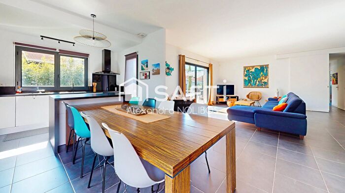 Maison à vendre - Andernos-les-Bains, Broustey, Falgouët - 5 pièces - 4 chambres