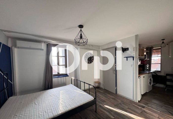 La Côte-Saint-André : Appartement 1 pièce à louer