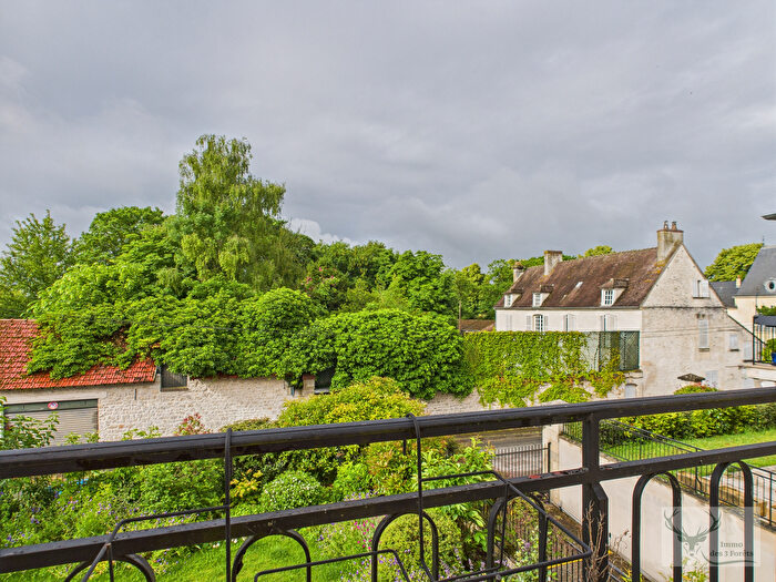 Appartement à vendre - Senlis, Centre-ville - 4 pièces - 2 chambres
