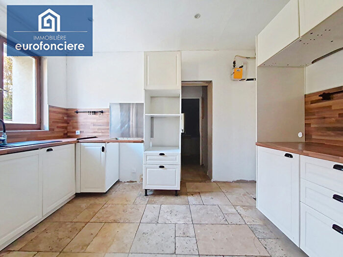 La Chapelle-Saint-Luc, Vieille ville : Maison 5 pièces à vendre