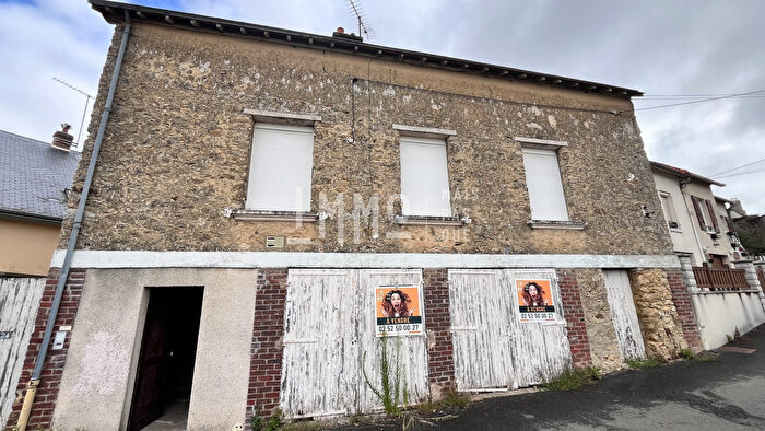 Maison à vendre - Saint-Calais - 4 pièces - 3 chambres