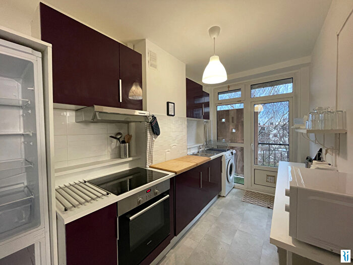 Appartement à louer - Mont-Saint-Aignan, Colbert, Les Coquets - 5 pièces - 3 chambres