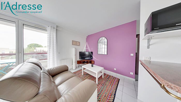 Appartement à vendre - Noisy-le-Grand, Centre-ville - 1 pièce