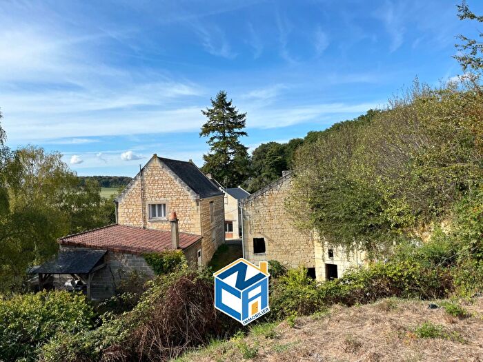 Maison 6 pièces à Lerné, à vendre
