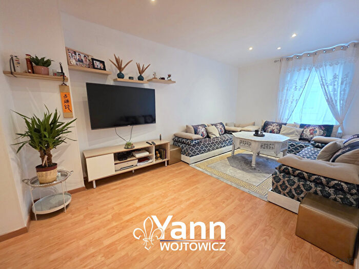 Maison à vendre - Moyeuvre-Grande - 11 pièces - 5 chambres