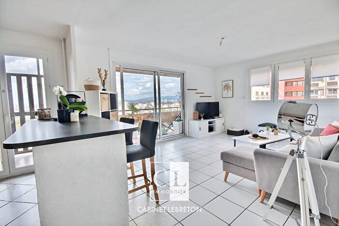 Appartement à vendre - Marseille e , Saint-Tronc - 3 pièces - 2 chambres