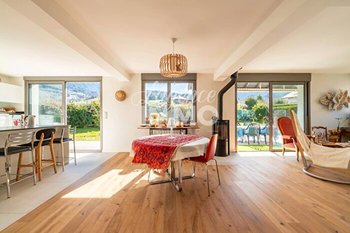 Maison à vendre - Saint-Jorioz - 10 pièces - 5 chambres