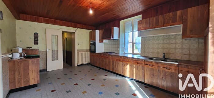 Maison à vendre - Fontaine-lès-Luxeuil - 8 pièces - 4 chambres